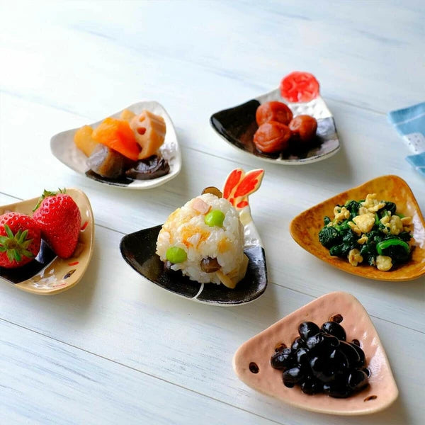 Onigiri Small Plate (3 Designs) – heyhappypuff