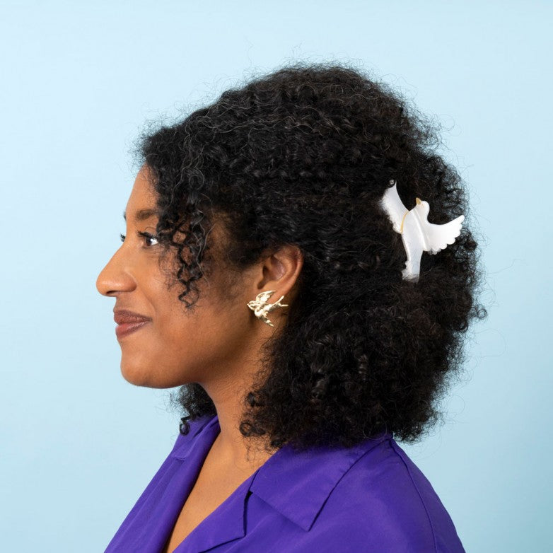 Dove Hair Claw – heyhappypuff